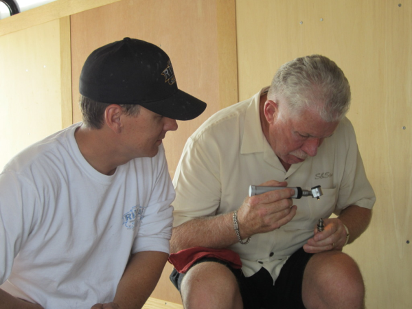 World's Fastest Bagger: Chris Rivas sets record of over 200 mph!
