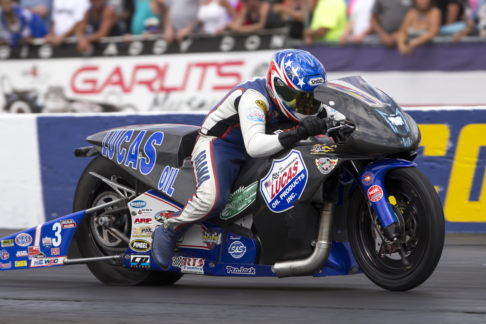 Matt Smith Qualifies Number One, Karen Stoffer Wins